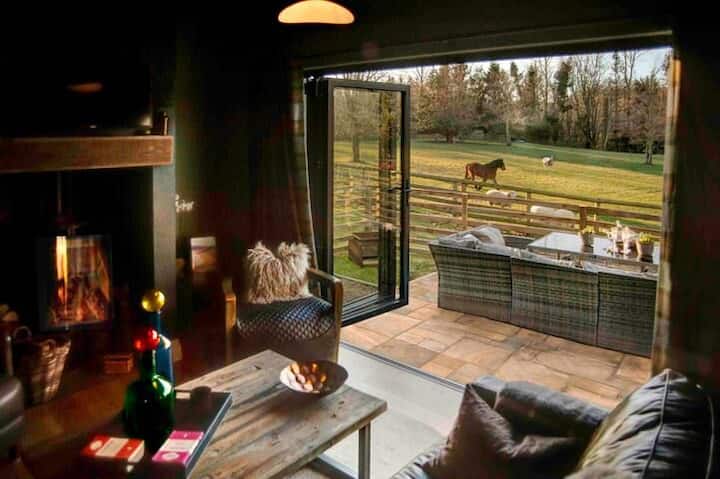 Ho Ho - Dog/child Friendly Luxury Coastal Farmstay - Bamburgh