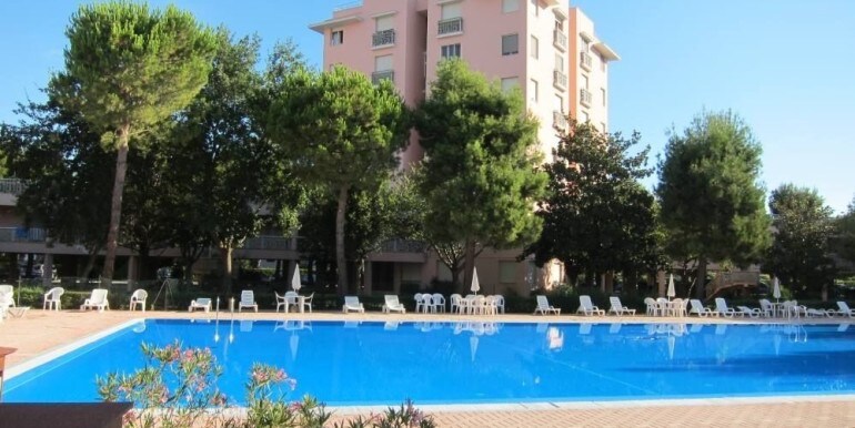 M257 - Marcelli, apartment with swimming pool - Apartments for Rent in ...