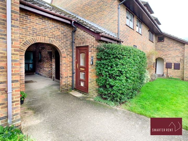 Wokingham - Maisonette, Communal Garden - Bracknell