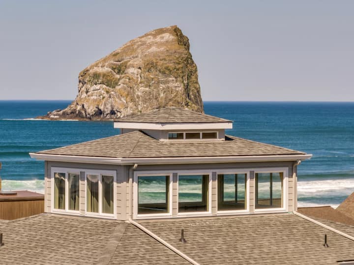 Panoramic Ocean Views-hot Tub-deck-pacific Watch - Pacific City, OR