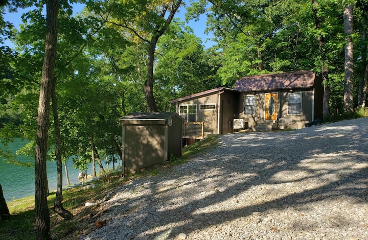 Tiny Cabin-lakefront-huge Lake View; Secluded! - Beaver Lake, AR