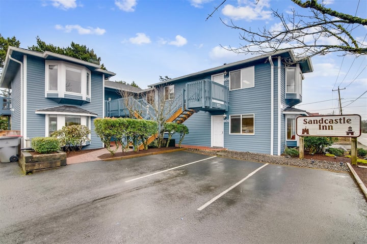 Sandcastle Inn #602 - Seaside, OR