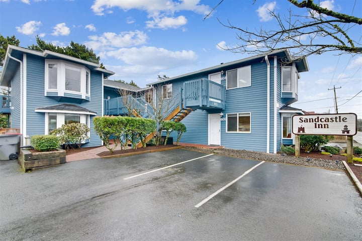 Sandcastle Inn #604 - Cannon Beach, OR