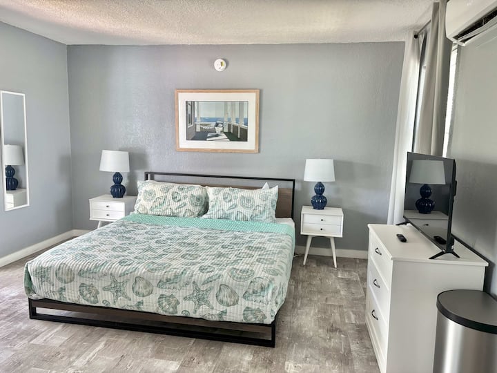 Cwb Retreats At Bayside Villas - Studio 2 - Clearwater Beach, FL