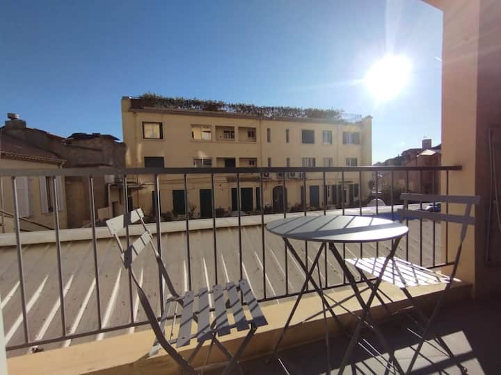 Cannes Forville, Bright 3-bedroom Apartment, 5 Minutes From The Palais - Cannes