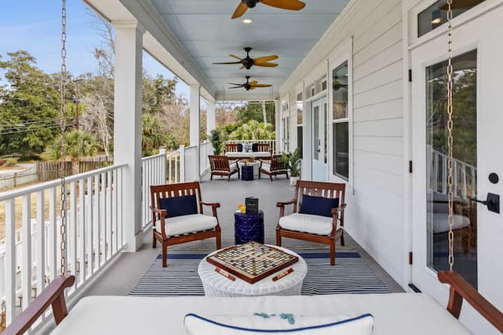 Spacious, Serene Estate | Hot Tub, Near Beach - Georgia, GA