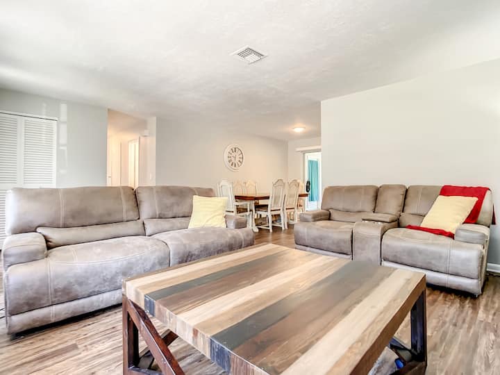 Fully Equipped 3br Home In Deltona Fl W/garage - Orange City, FL
