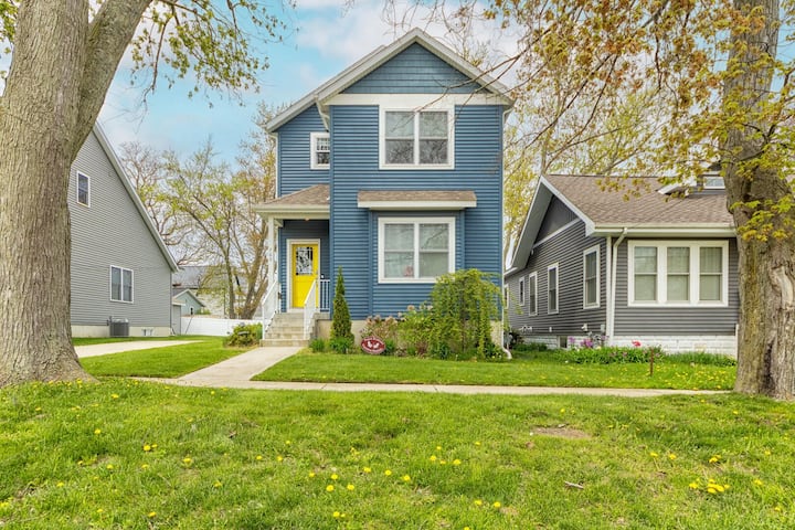 Pet Friendly Home In The Heart Of South Haven - 사우스 해븐