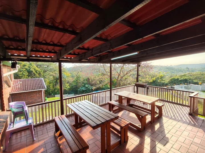 Deluxe 6-sleeper Cottage - Richards Bay