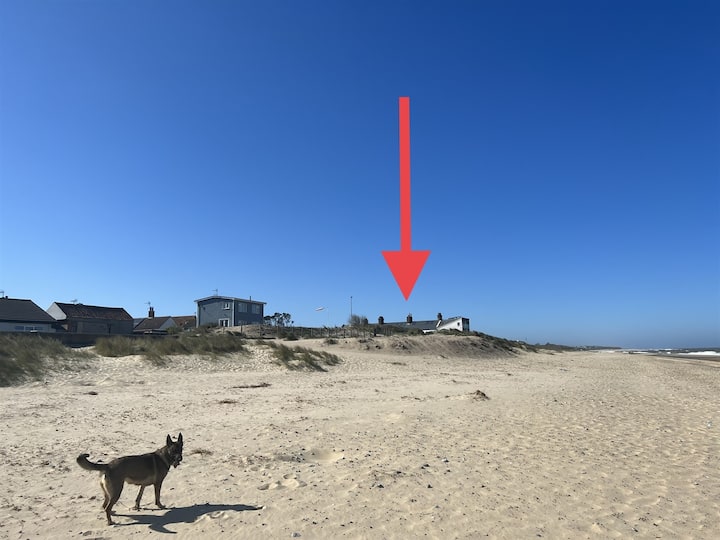 Step Onto The Beach @ Number One Beachfront Home - Caister-on-Sea