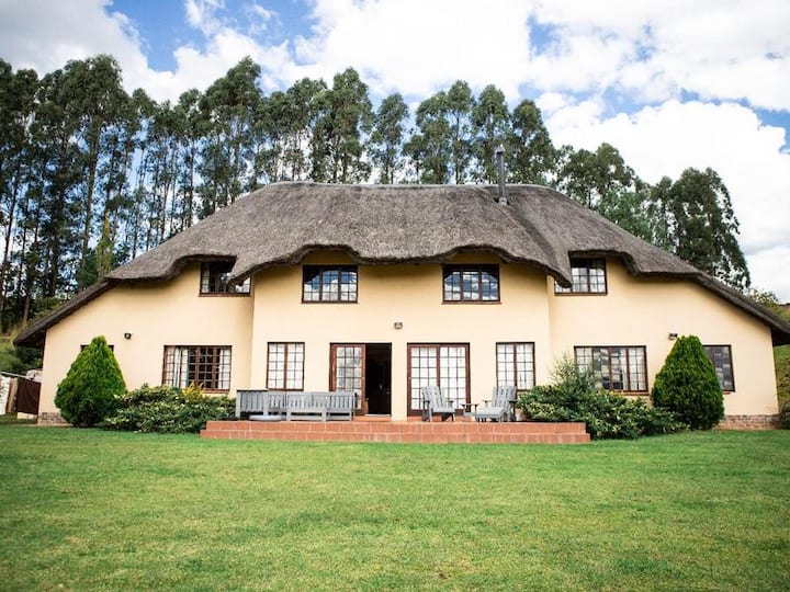 Beautiful Farmhouse Graceland Farm - Underberg