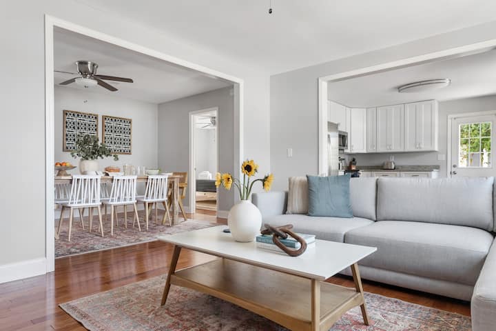 Park Circle's Gem | Private Backyard | On The Park - Charleston, SC
