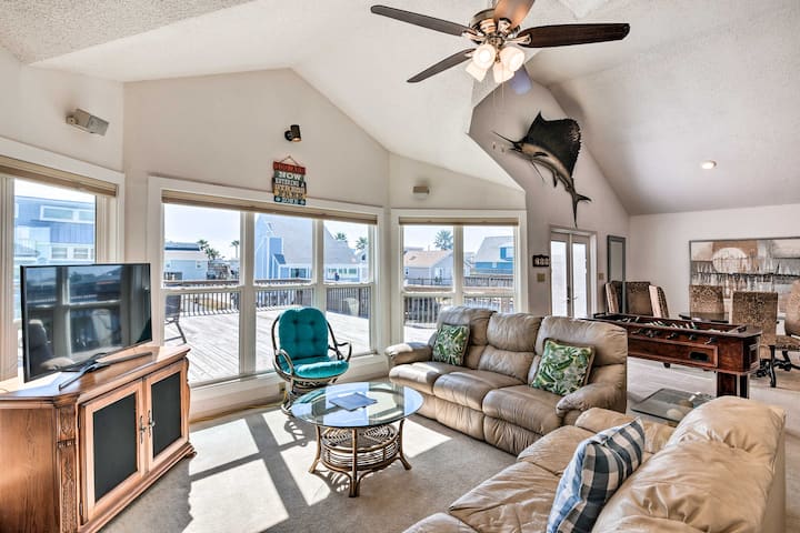 1 Mi To Sea Isle Beach: Canal-front Gem W/ Dock! - Galveston, TX