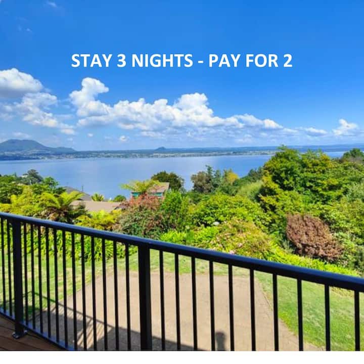 *No Service Fee* Cozy Cabin - Panoramic Lake Views - Taupō