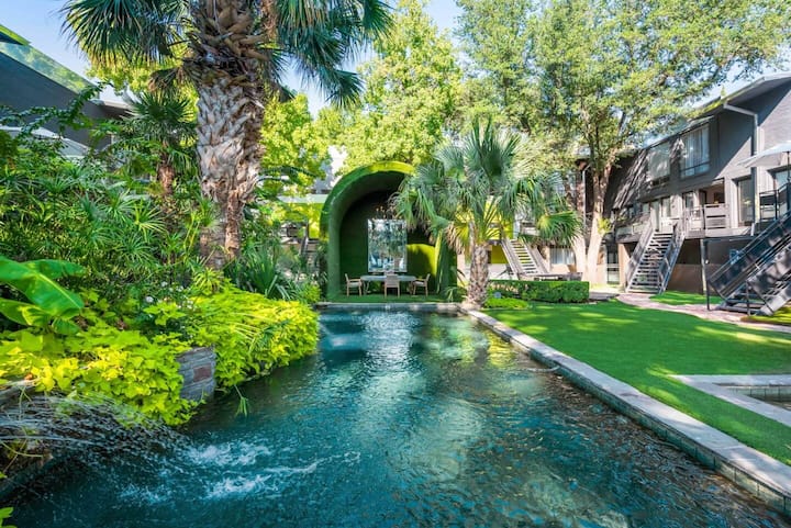 Spacious And Bright 2-bed Loft W/ Resort Pool - White Rock - Dallas