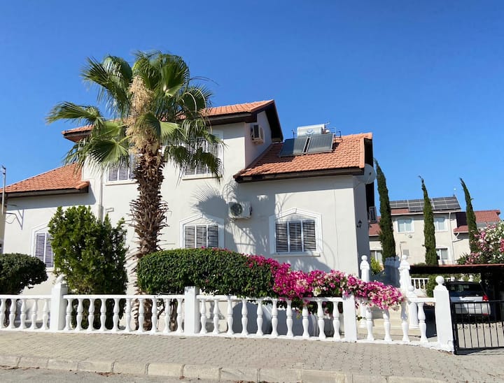 Exclussive 5-bedroom Villa Sarcon 88 On Seaside - Northern Cyprus