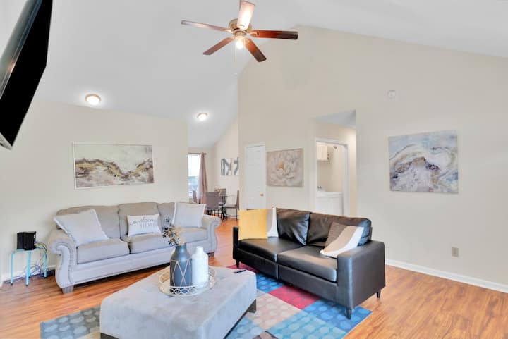 Pet-friendly 3br Near Panthers Stadium & Hospitals - Northlake - Charlotte