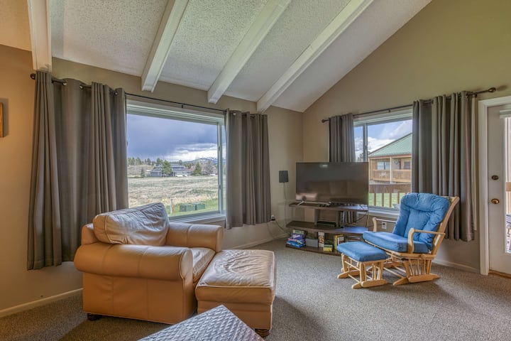 Stunning San Juan Views | Pet-friendly Retreat - Pagosa Springs, CO