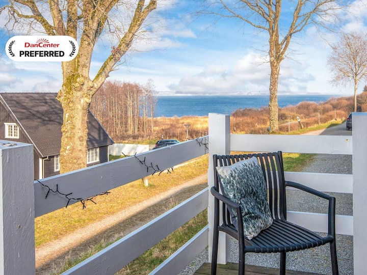 69 M² Ferienhaus ∙ 2 Schlafzimmer ∙ 6 Gäste - Apenrade