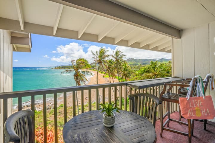 "Sea Haven"  Oceanfront View  Wailua Bay View 305 - Kauai, HI
