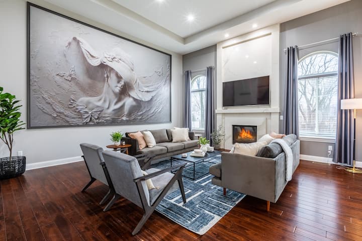 Lux 2,800 Sf Rochester Hills Home - 트로이