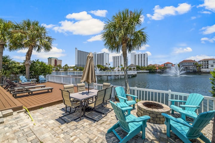 Destin's Best Cottage On A Lake! Private Beach! - Destin, FL