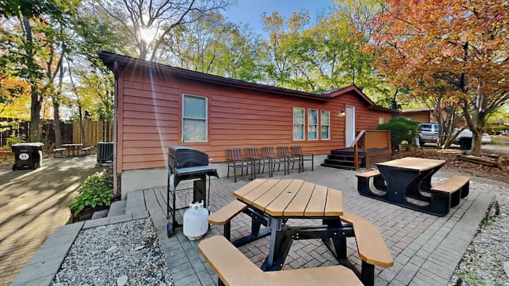 Spacious Vacation Home On Put-in-bay That Sleeps 1 - Put-in-Bay, OH