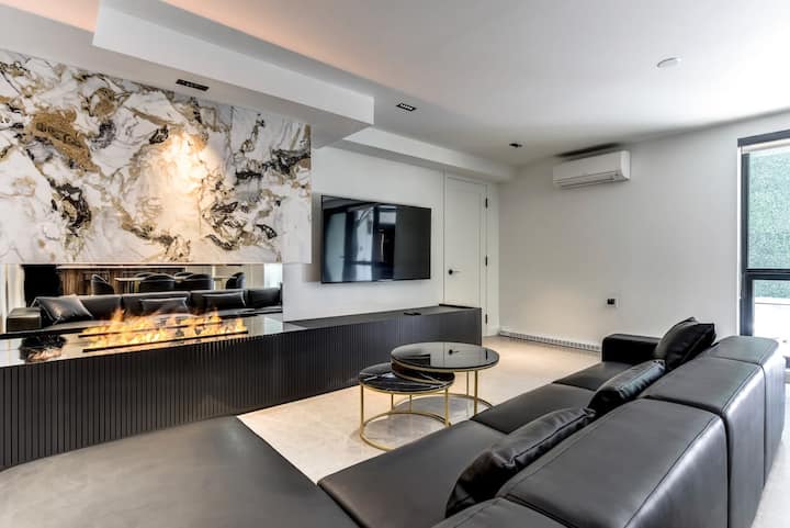 Standard Suite - Montreal