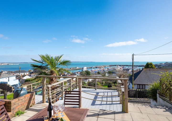 Tremayne House - Porthcurno