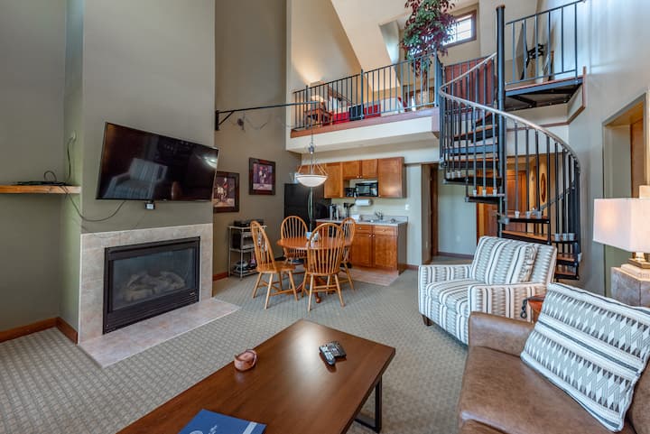 Suites At Silver Tree: B203 1 Bdrm+loft Lake View - Deep Creek Lake, MD