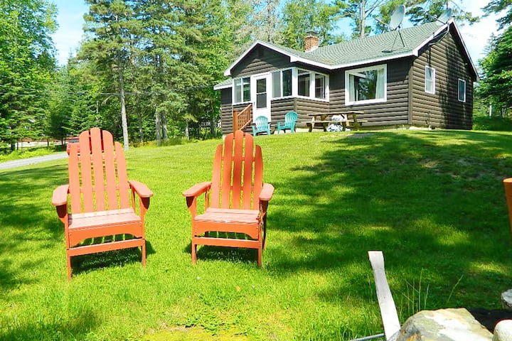 Rangeley Manor B | Shared Rangeley Lake Access - Rangeley, ME
