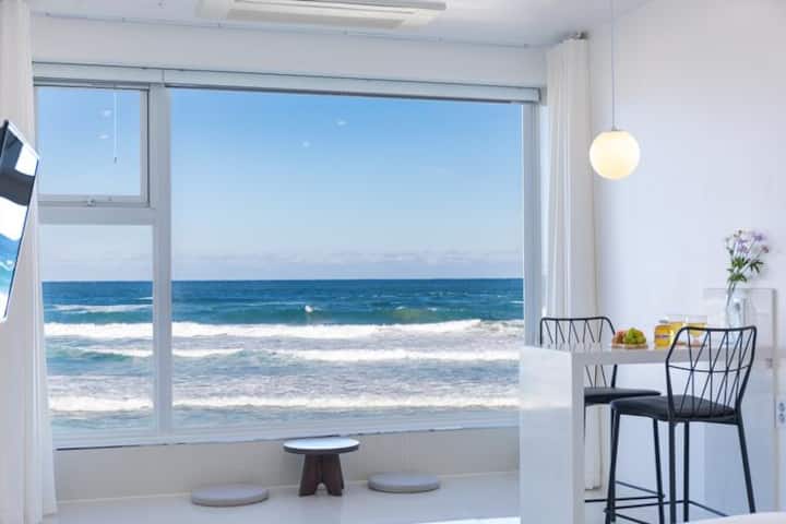 오션뷰 감성 객실, 203(오션뷰) - Gangneung-si