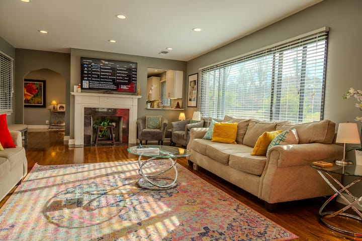 Heidtke House, A Rare Find & Featured On Tv! - Percy Priest Lake, TN
