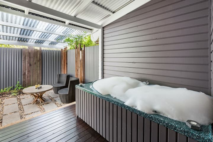 Shiraz Queen Spa Suite At Yallingup Lodge - Yallingup