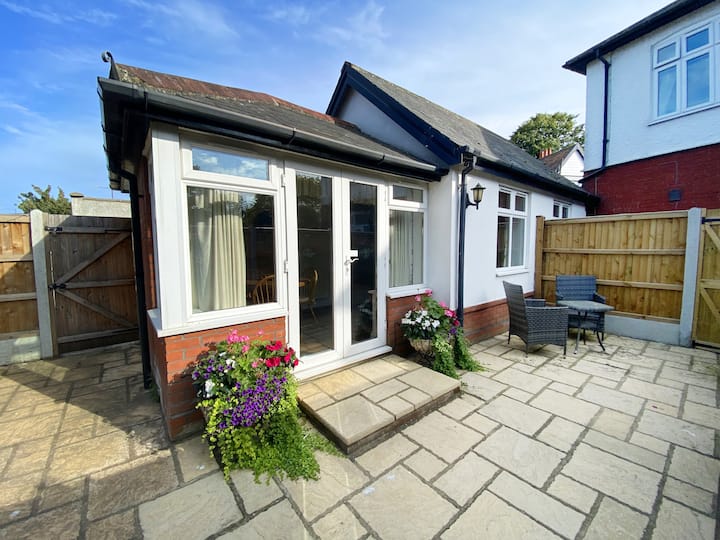 Garden Cottage Ensuite Bungalow With Patio - Great Yarmouth