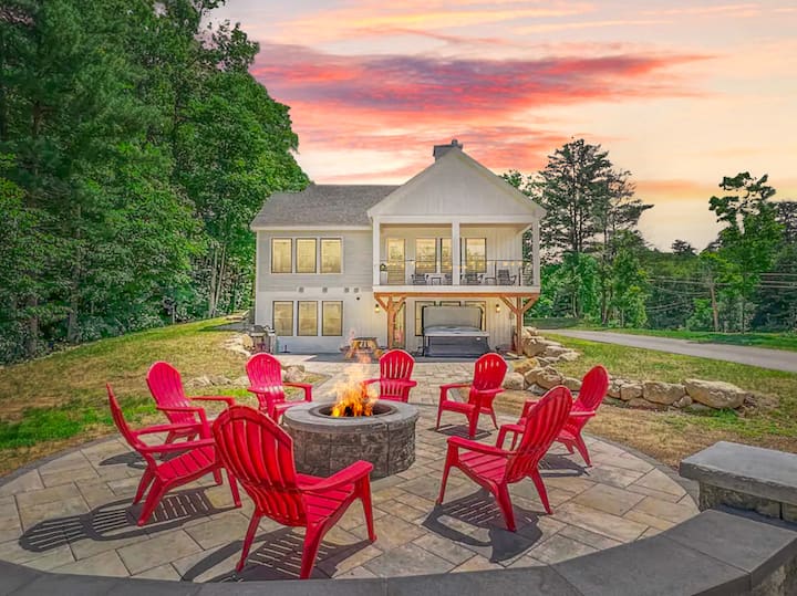 Birch Haus | Luxury Home, Views & Hot Tub, River - Conway, NH