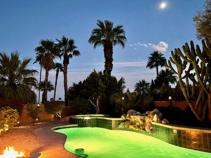 Desert Blossom Private Pool Estate - Palm Springs, CA