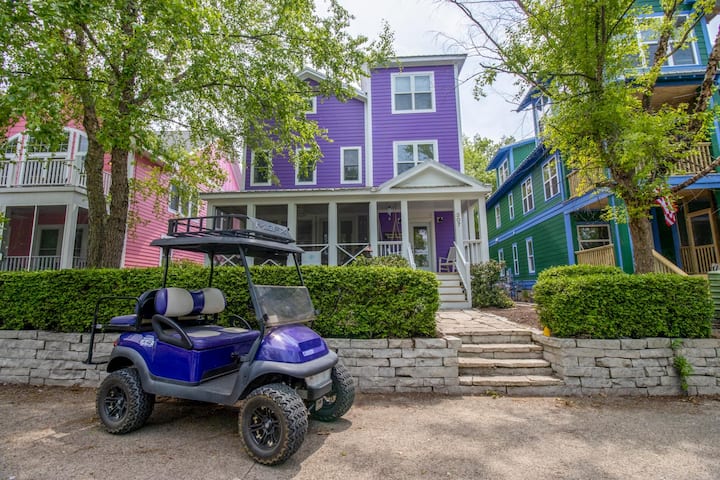 Massive Beachwalk Resort Home, 9 Bed, Golf Cart - Indiana