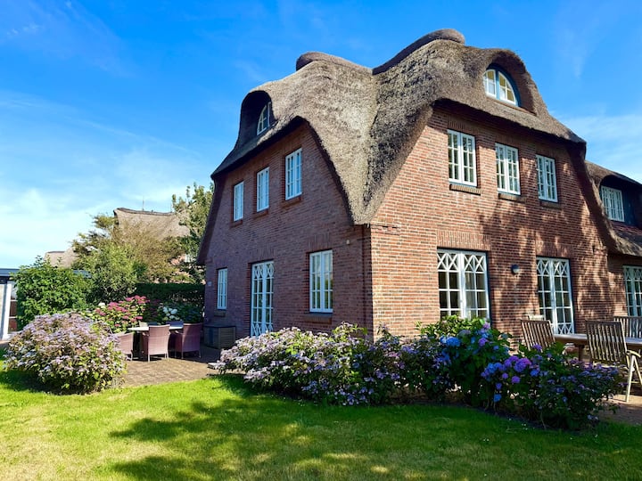 Ferienhaus Für 8 Gäste Mit 220m² In Dunsum (105405) - Amrum