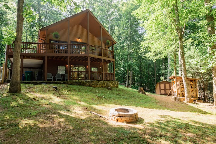 181 M² Cabaña ∙ 3 Habitaciones ∙ 6 Huéspedes - Asheville, NC