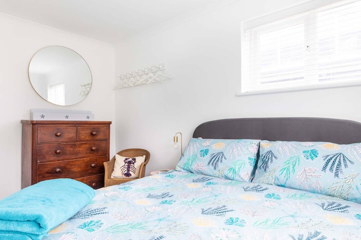 Six By The Sea - Whitstable