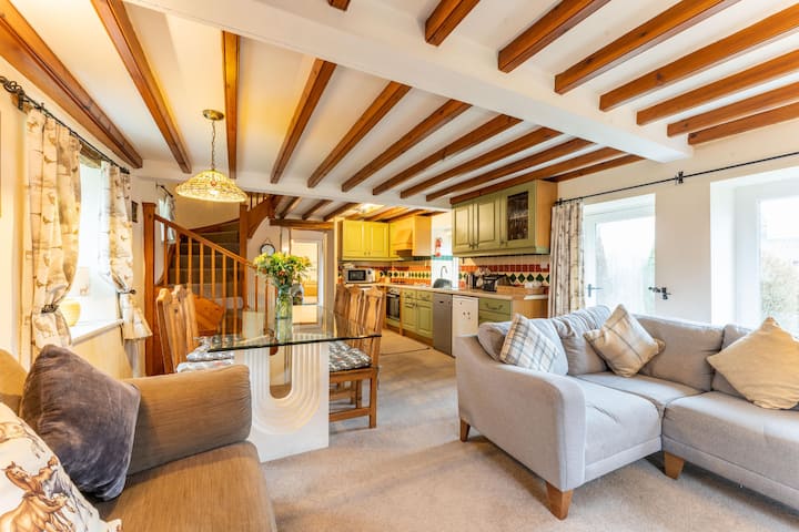 The Granary - A Charming 3 Bedroom Barn Conversion, Wheelchair Accessible - Helmsley