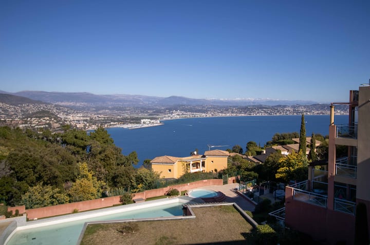 Superbe 32m² Avec Balcon Et Magnifique Vue Sur Mer - Théoule-sur-Mer