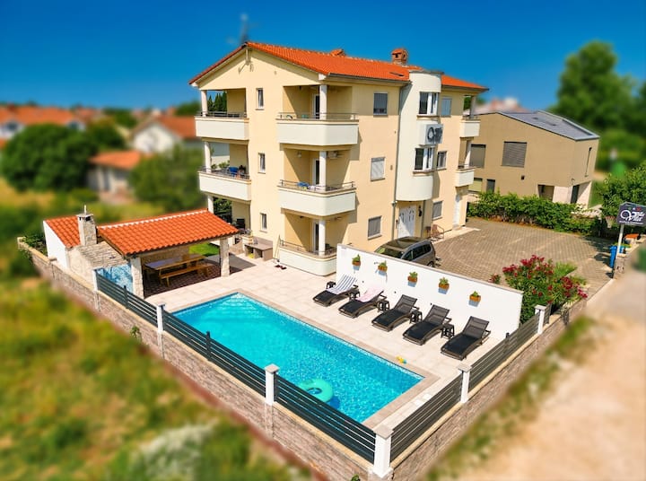 Villa Vita - Apartment Rose With Pool View - Pula