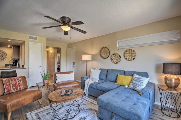 Pool, Golf Views! Dog-friendly Scottsdale Condo - Phoenix, AZ