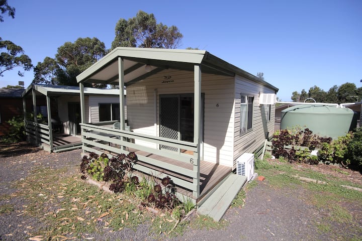 Standard Cabin (Sleeps 5) - Phillip Island