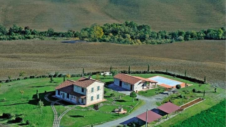Independent Residence With 4 Apartaments And Pool - Mount Amiata
