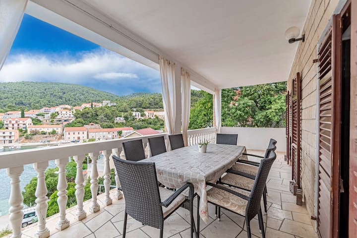 K-19219 Maison De Trois Chambres Prés De La Plage - Smokvica