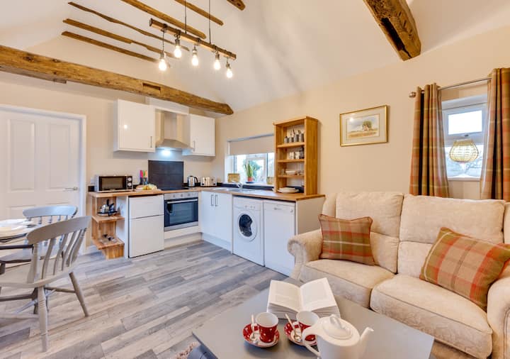 Ardley Cottage Hedgehog - Lavenham