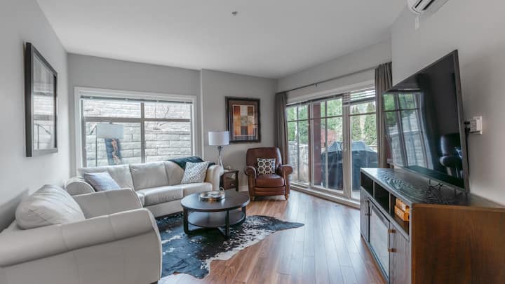 Fabulous Condo At Five Star Resort #209 - Peachland